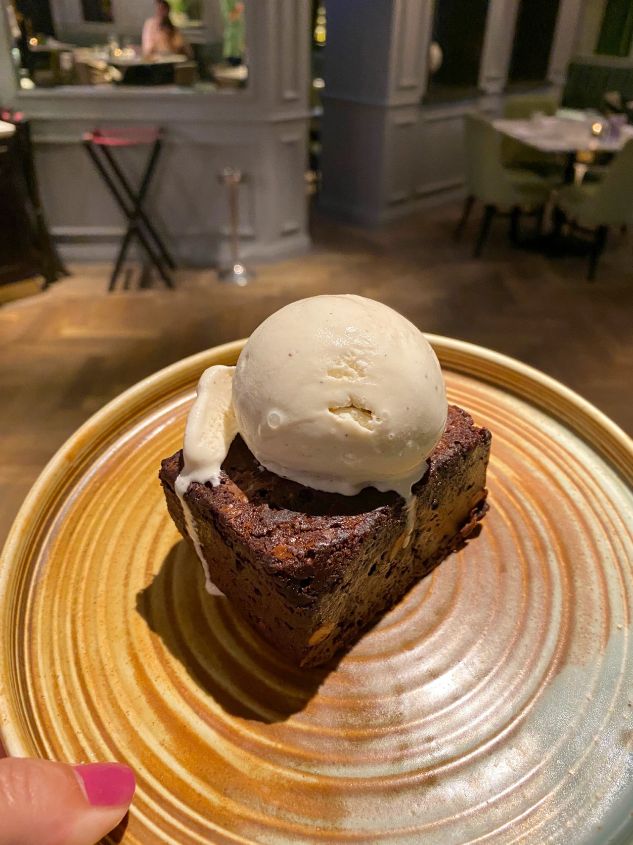 Hans Bar & Grill - Good Food, Lovely People, Happy Times