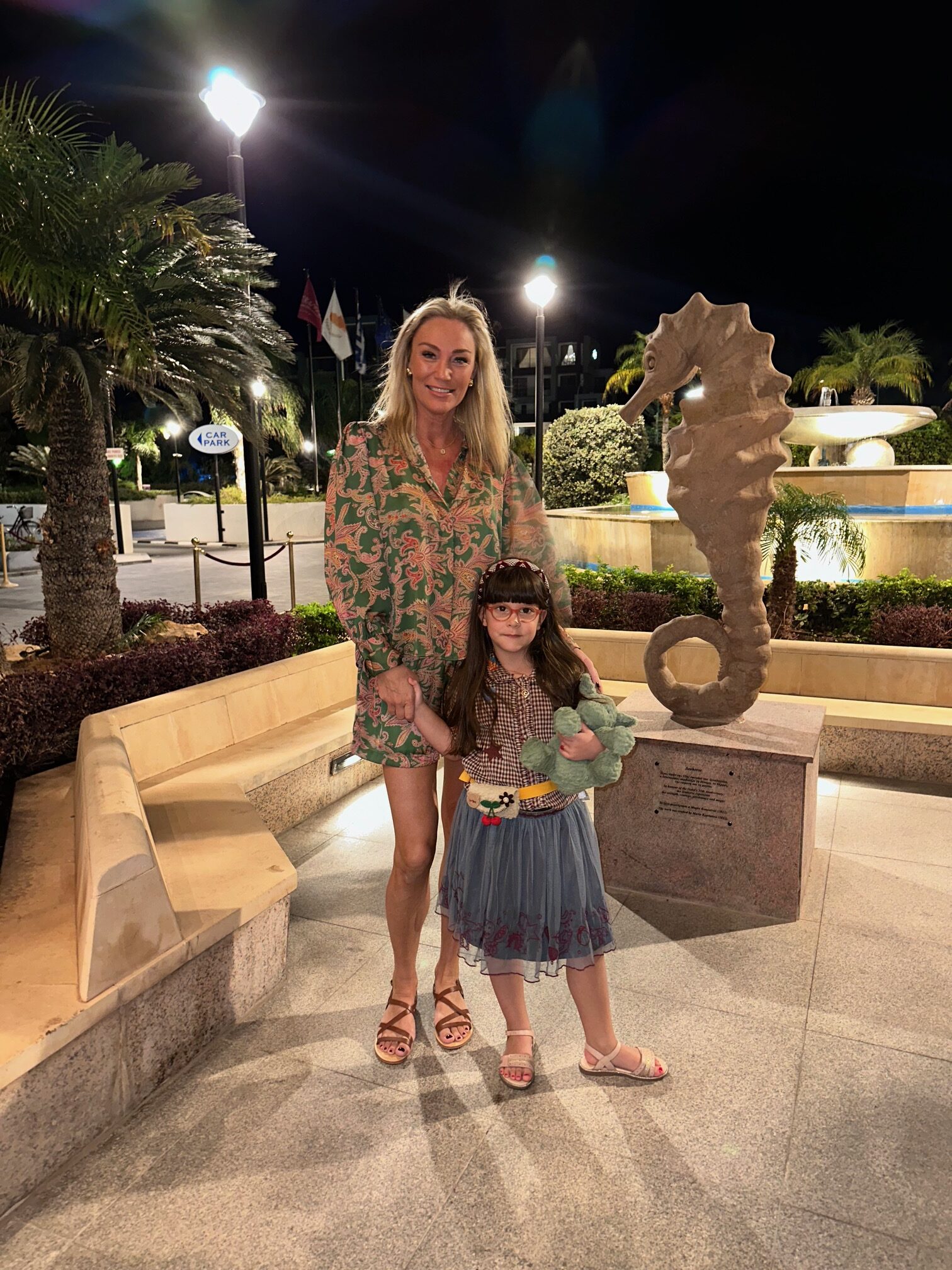 Louise Loves - Louise Riis